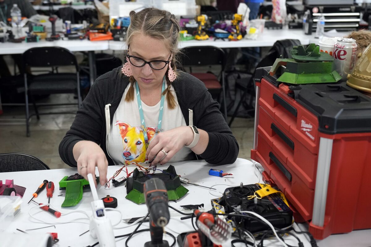 File:Pits 4.jpg - NHRL