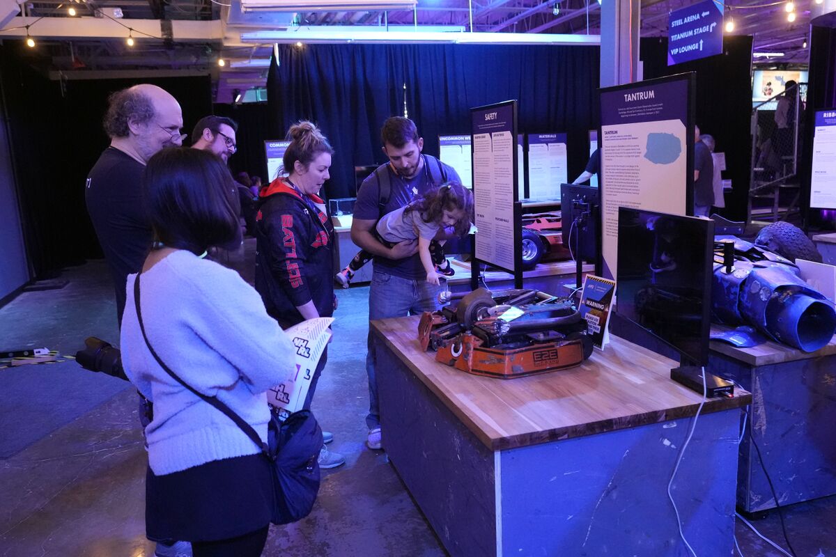 File:Bot Museum 2.jpg - NHRL